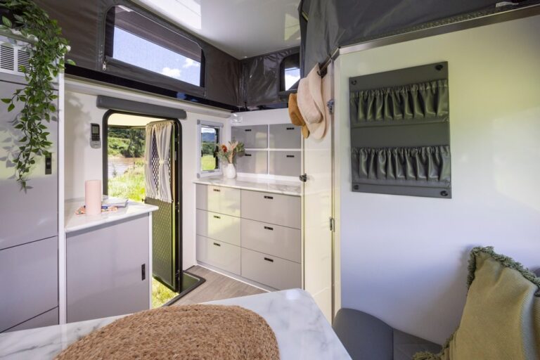 TANAMI X13 Hybrid Offroad Camper - Offroad Hybrid Campers and Caravans